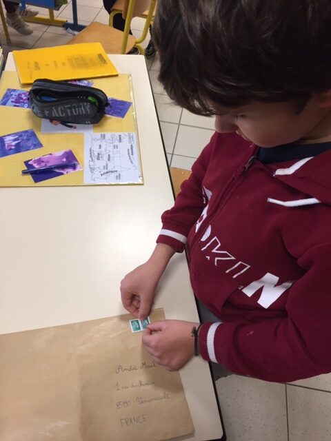 Projet des CM1 : Le voyage de Clément aplati – Ecole Sacré-Cœur ...
